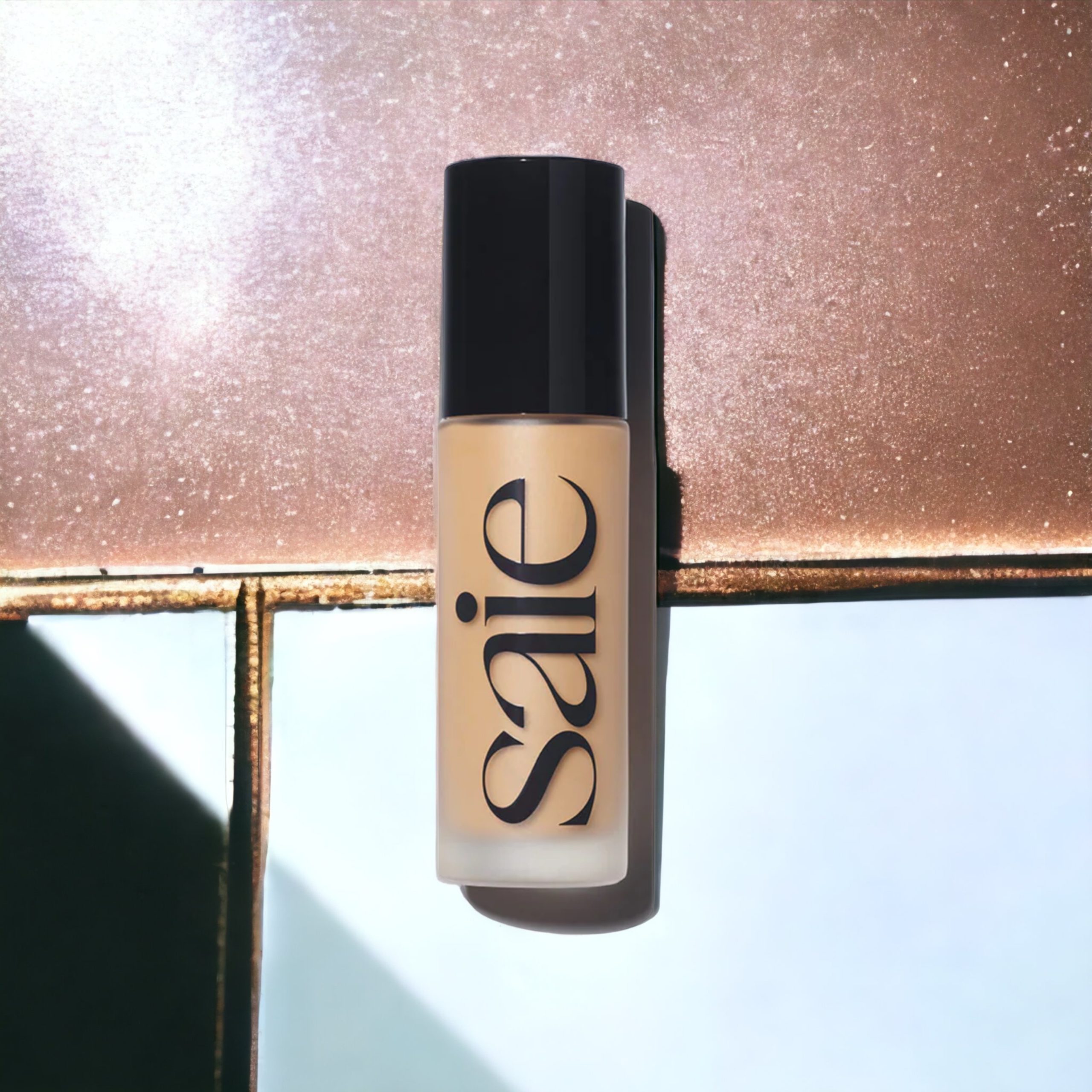 Saie Glowy Super Skin With Lightweight Hydrobounce™ Serum Tiff Benson